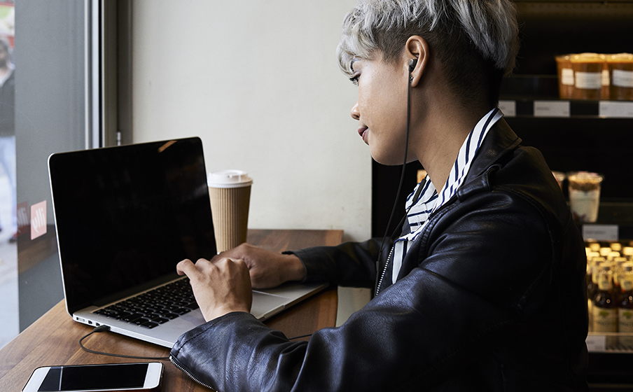 JBL Tune 305C - USB Earbud headphones with Hi-Res Audio support and JBL ...