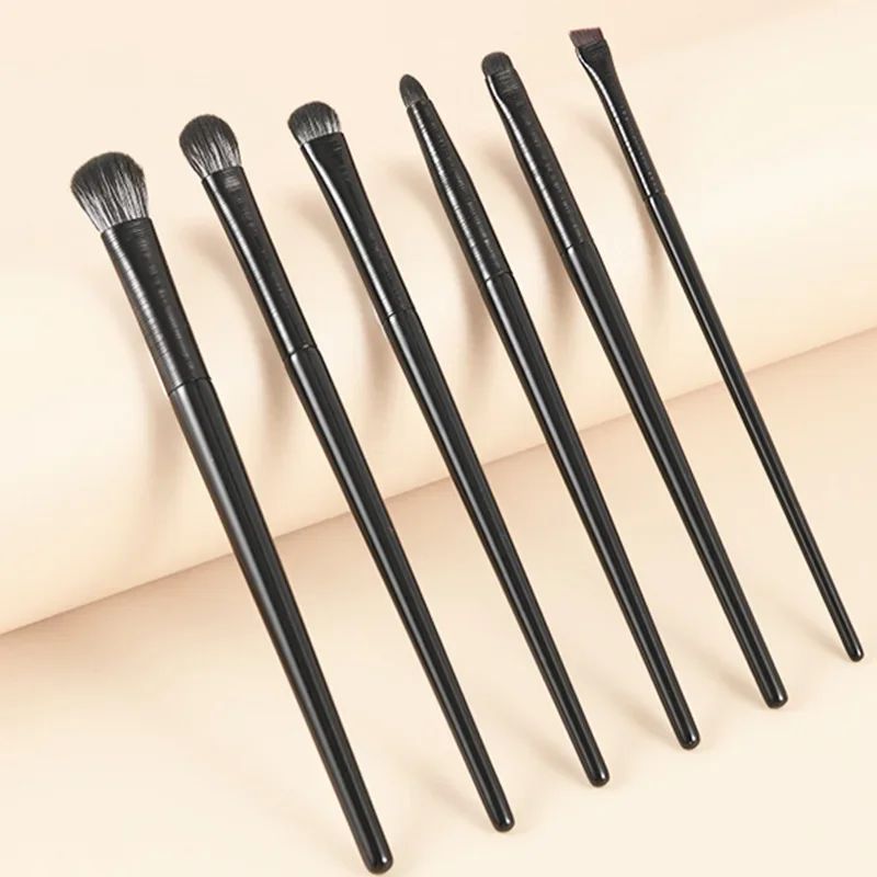 Eye makeup brush set eyeshadow eyebrow eyeliner smudge detail makeup ...