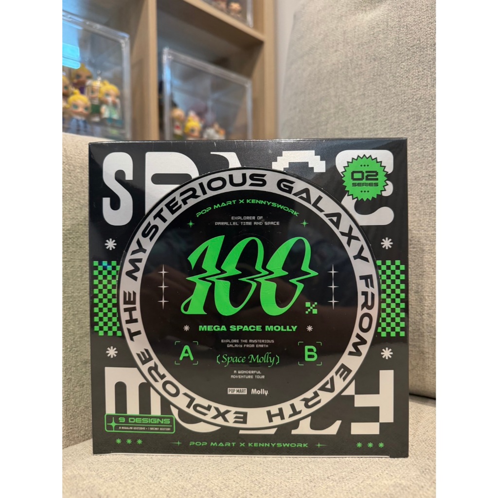 POP MART: MOLLY v2 MEGA SPACE 1 Series 2- B | Shopee Singapore