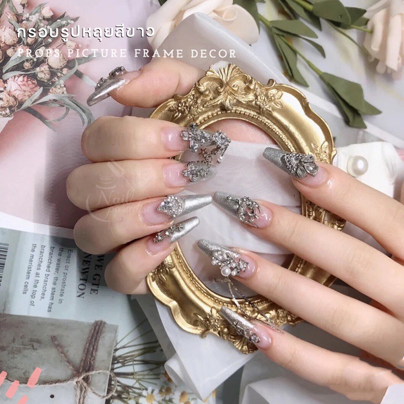 Nail Prop Product Shooting Scene/Photo Small Louis Frame Gold Show ...