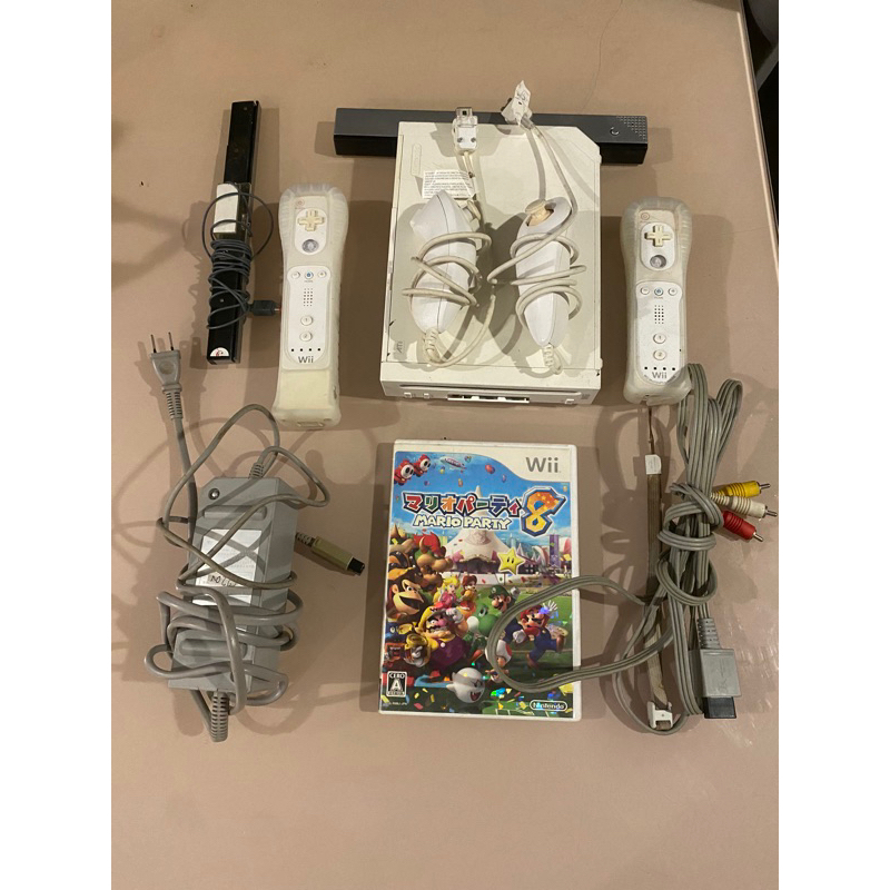 Nintendo Wii Game Machine With Discs | Shopee Singapore