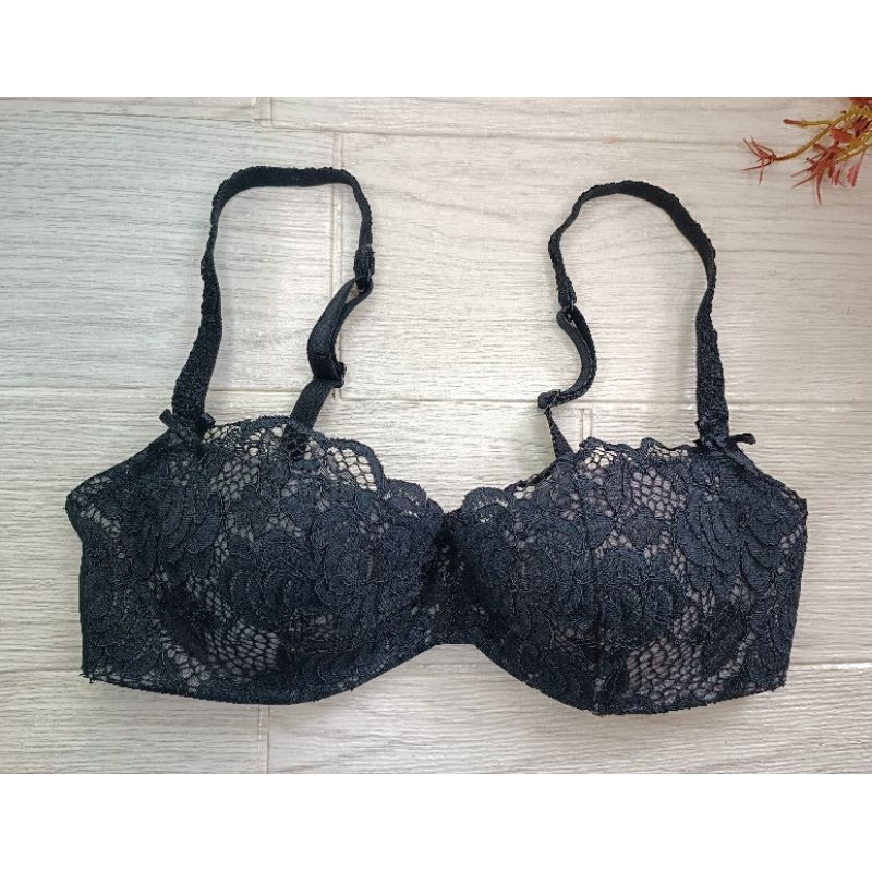 Adore me Bra Size 30c Has A Frame Thin Sponge 2 Rows Of Hooks 3 Levels ...