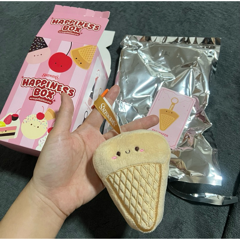 FAN WAFER SWENSENS Keychain (Happyess BOX) | Shopee Singapore