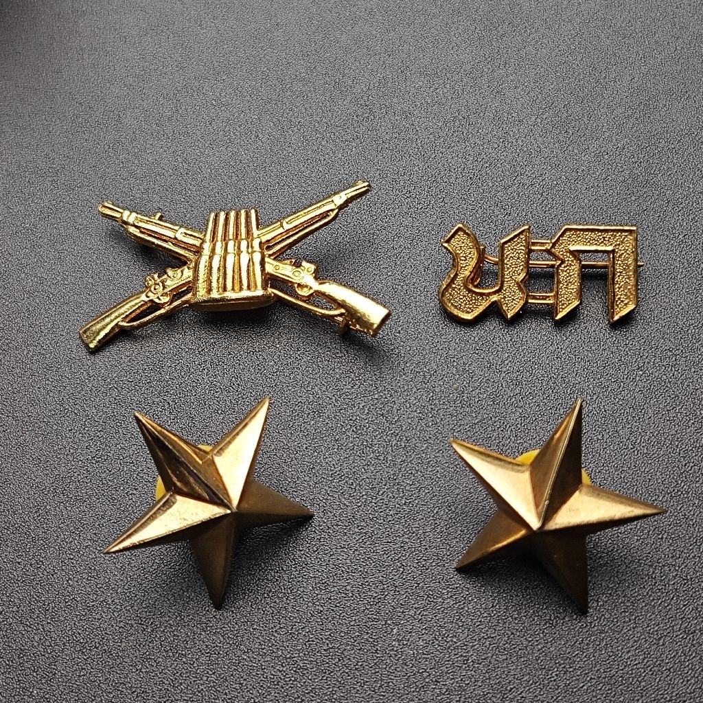 Second Hand The Symbol Of The Rank The Centurion The Neck Of The Bird ...