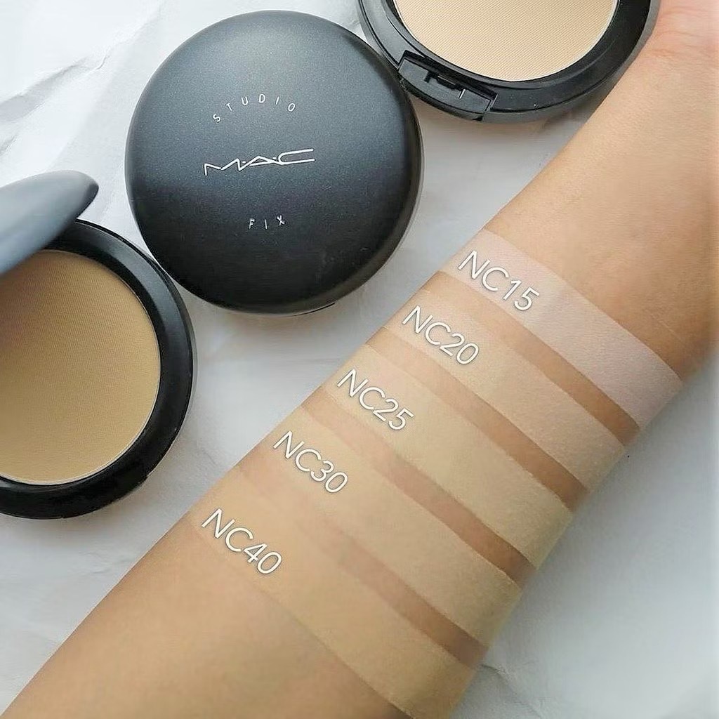 Mac Powder Puff With Foundation For Long-Lasting Coverage Lasting And ...