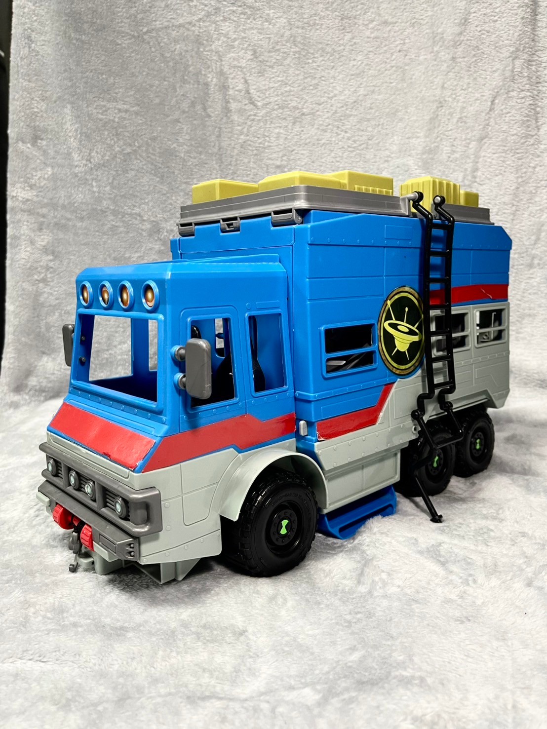 Toy Car Ben 10 CN Rustbucket Deluxe Playset | Shopee Singapore