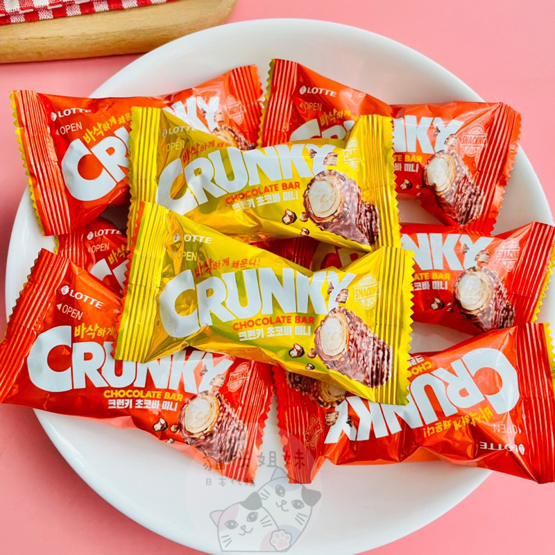 Korea LOTTE Cocoa Crisp Bar Chocolate Peanut Biscuit Korean | Shopee ...