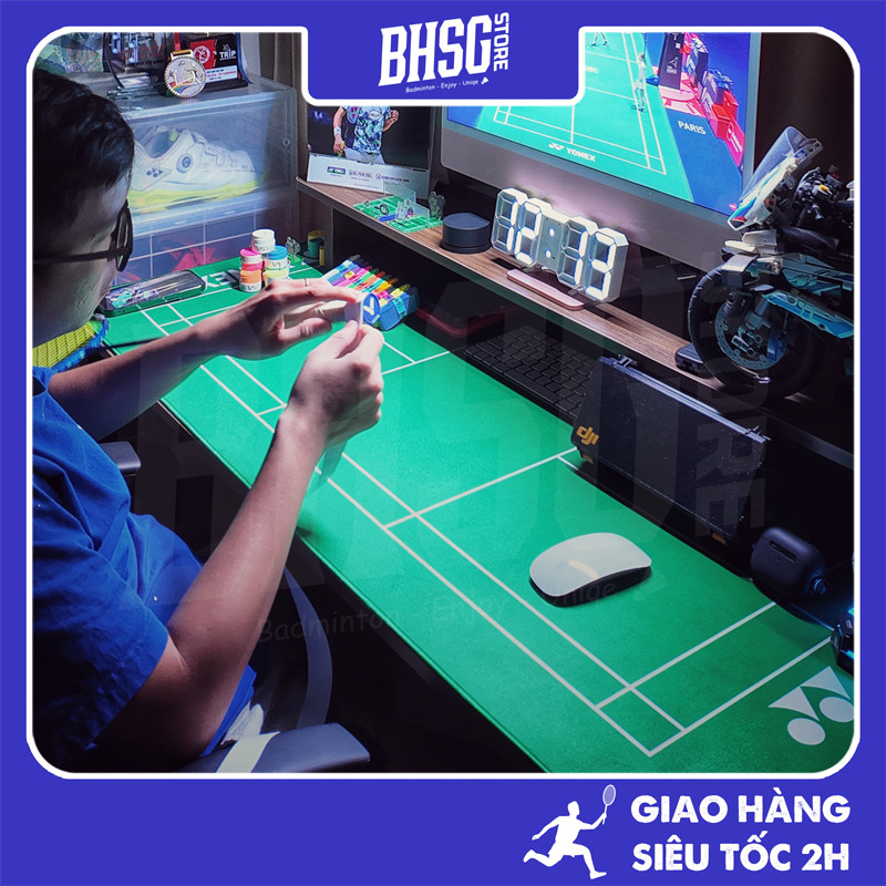 Badminton court-shaped mat for pc table, product photography (1,2 x 0 ...