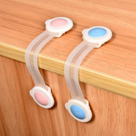 Combo of 05 door latch locks, refrigerators, drawers, cabinet and door ...