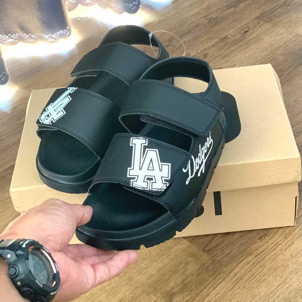 Mlb La Sandal - Comes with 1 size Back socks - hottrend unisex sports ...