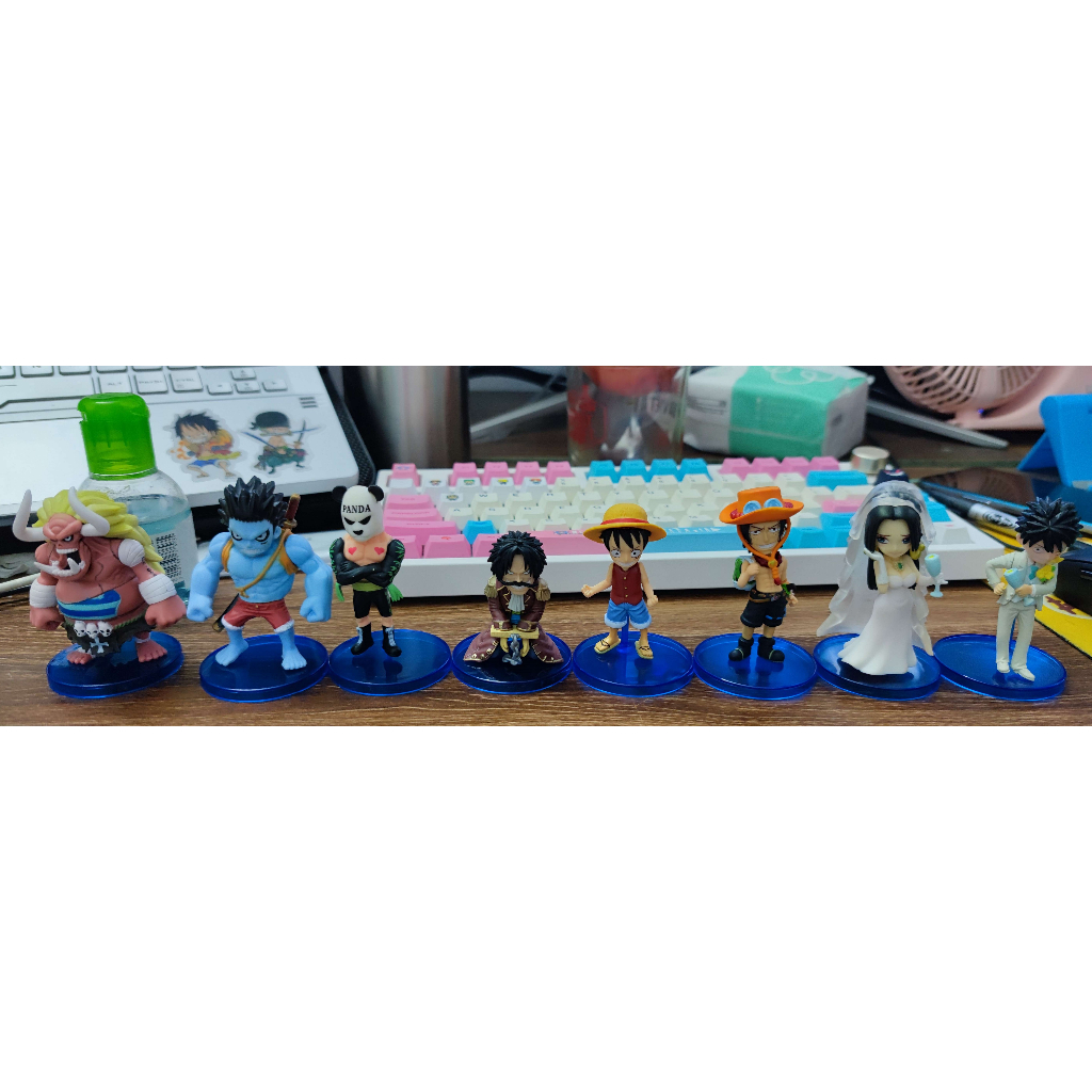 One piece Character Model - mini Set - Luffy - Ace - Roger - Oars ...