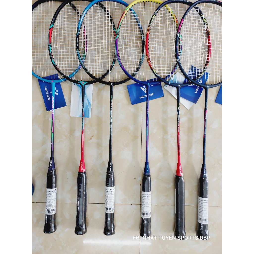 Vicleo badminton racket with pre-strung strings (Genuine) | Shopee ...