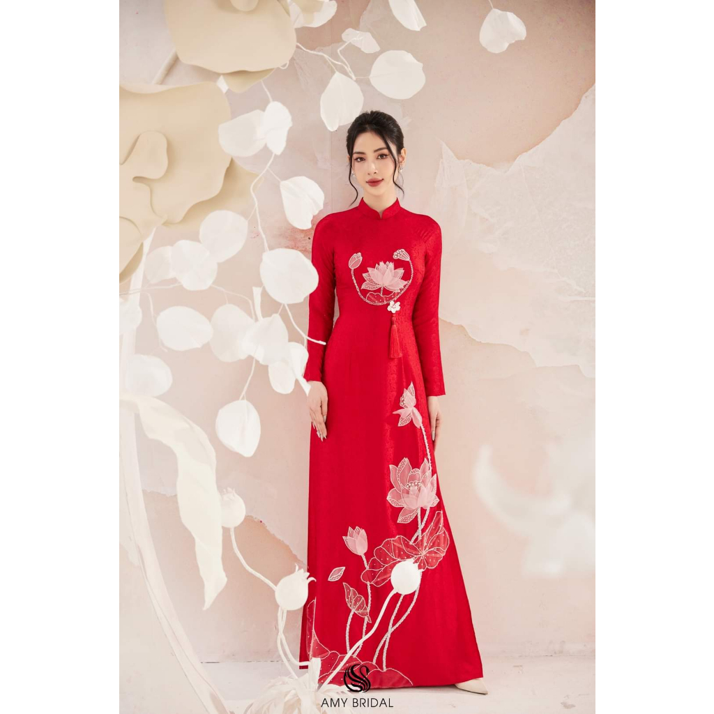Huong Phuong Ao Dai, high-quality American silk, traditional shape, embellished with white lotus ...