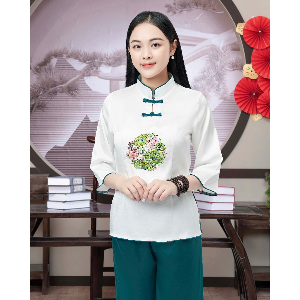 Ancient Chinese 2-button blue temple outfit made of 2-skin silk - Co ...