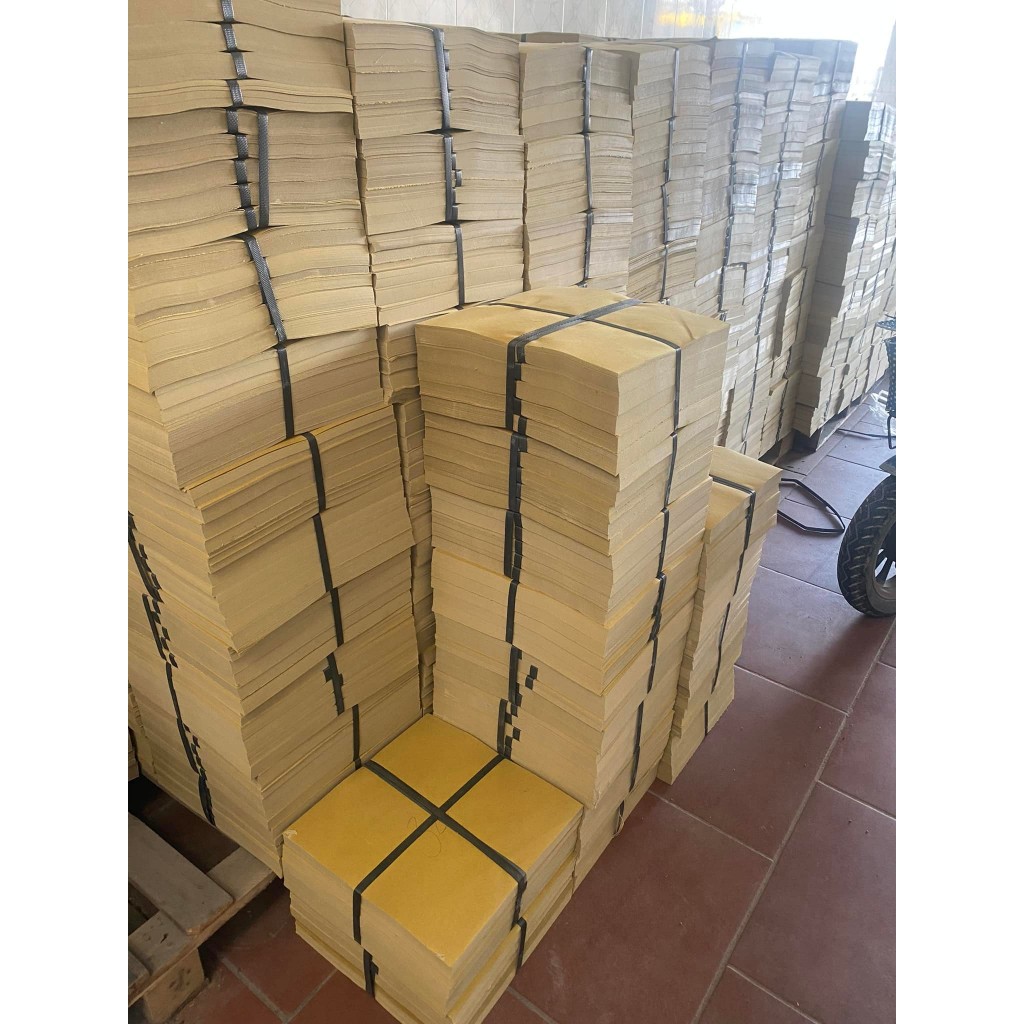 Crested bird cage lining paper 1kg square bird cage lining paper of all ...