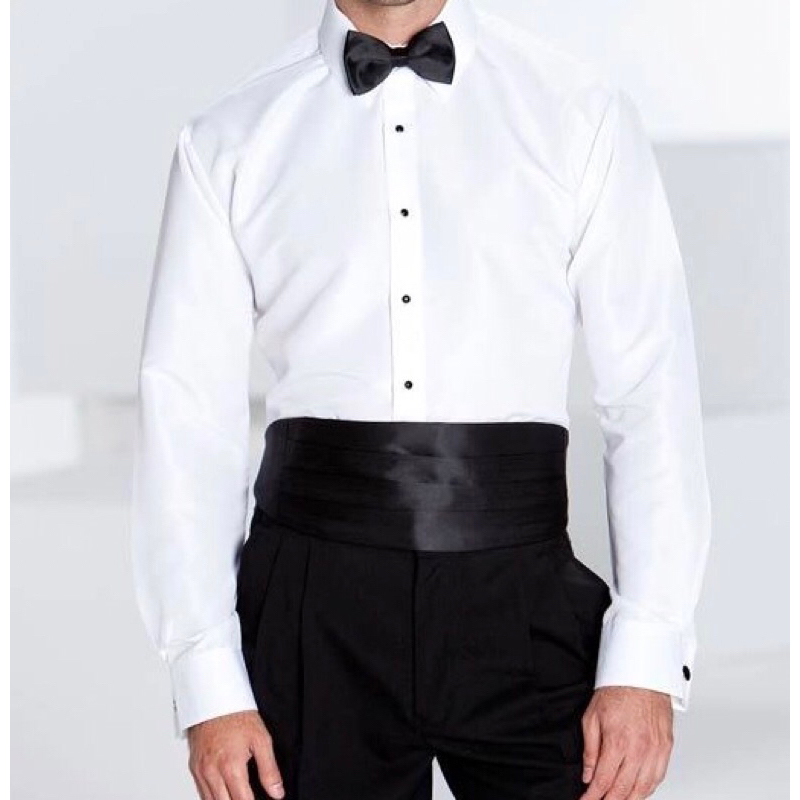 SA Black silk satin belt wearing tuxedo with bow tie / shiny groom ...