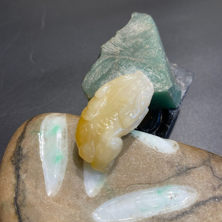 Retirement Stone Spleen Hoang Long-Scale Dragon, Good Luck, Bring Gas ...