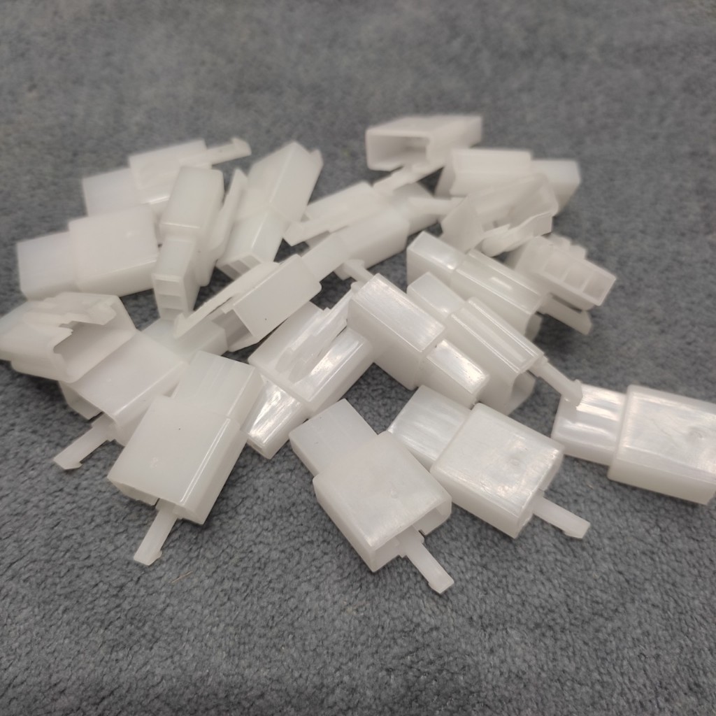 1 3P Plastic Jack Using Male cos 2.8 Head Used To Connect Turn Signal ...