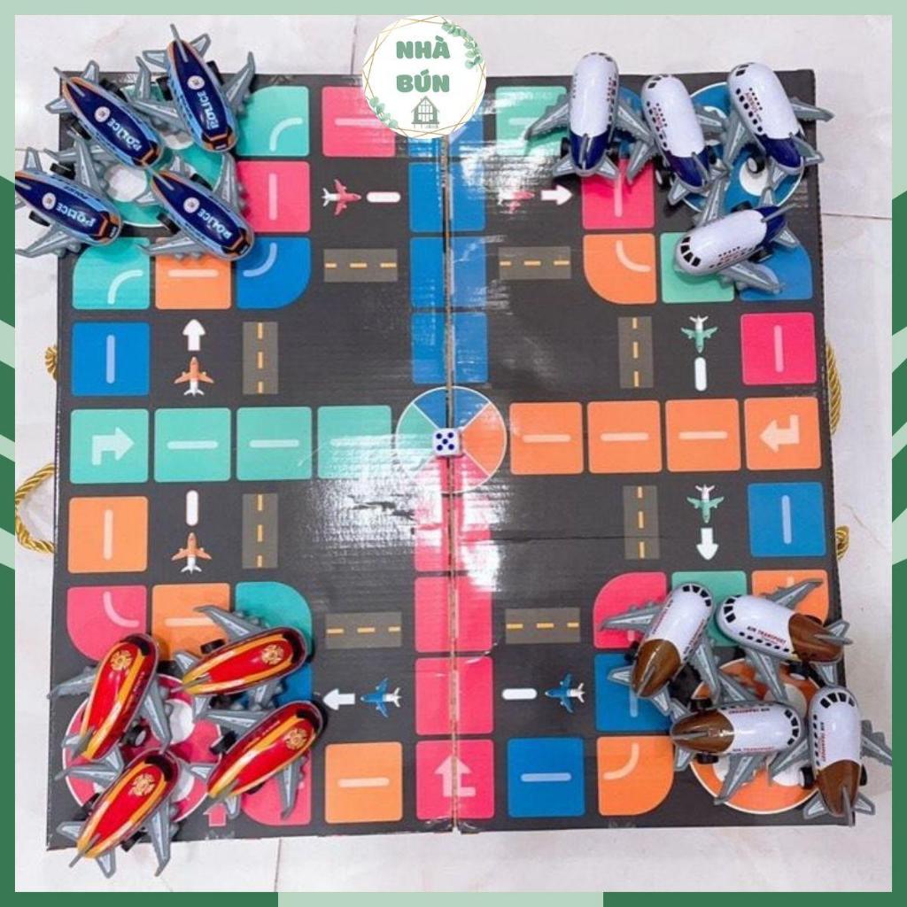 Set of 16 Airplane Models and Seahorse Chess Toys Airplane Version for ...