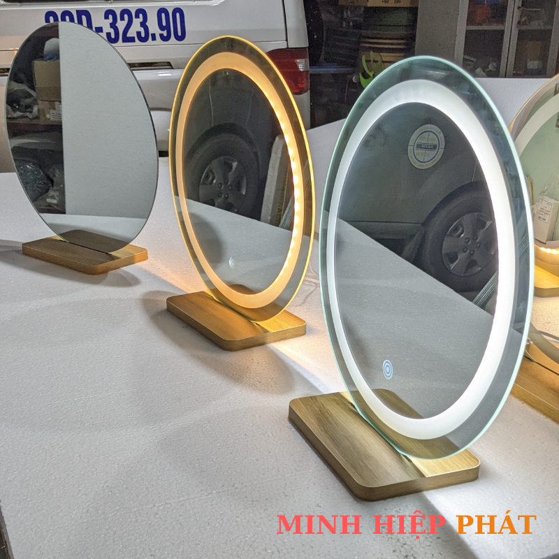 Led mirror with table base in many classifications, diameter 40cm ...