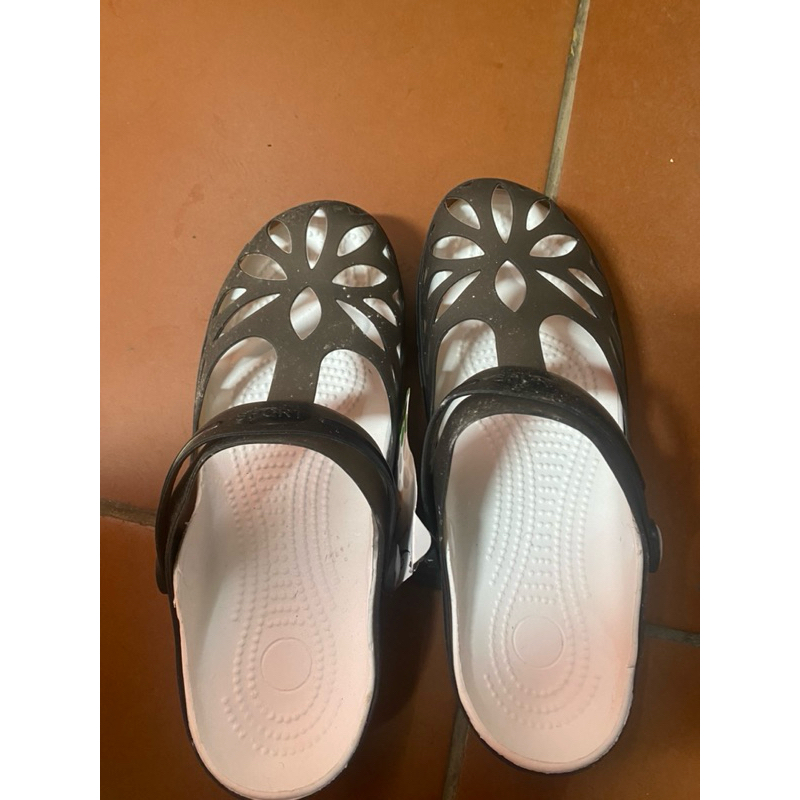 Bioren Catha Women's Closed Toe Plastic Rain Shoes Waterproof and ...