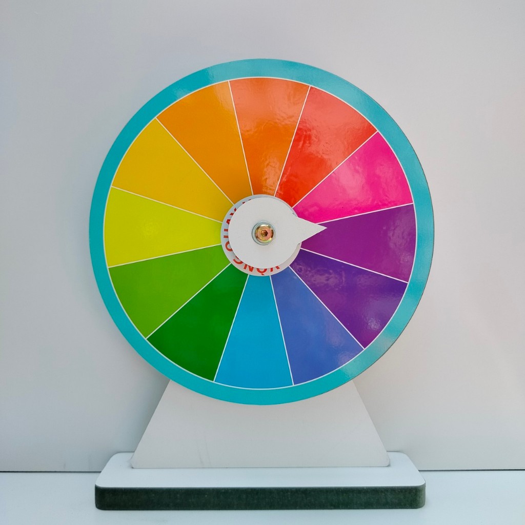 Wheel (lucky in many colors with blue border, 12 boxes - Size: 25cm ...