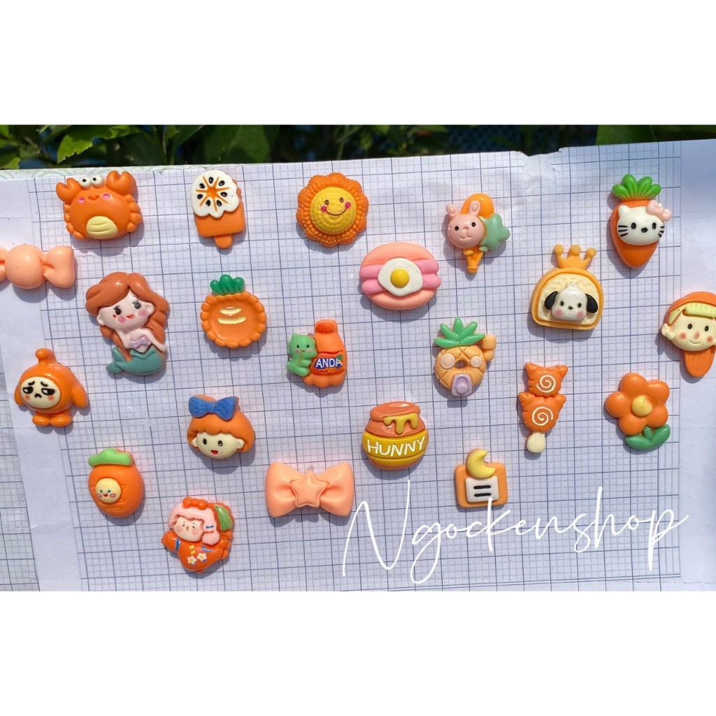 Set of 10 charms with cute kute stickers according to color to decorate ...