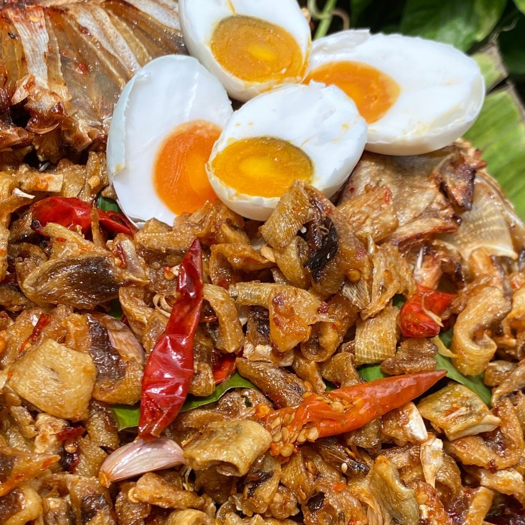 Crispy dried stingray with salted egg (with video) {Pure weight ...