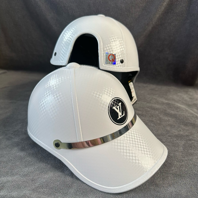 Super Men's/Women's checkered helmet | Shopee Singapore