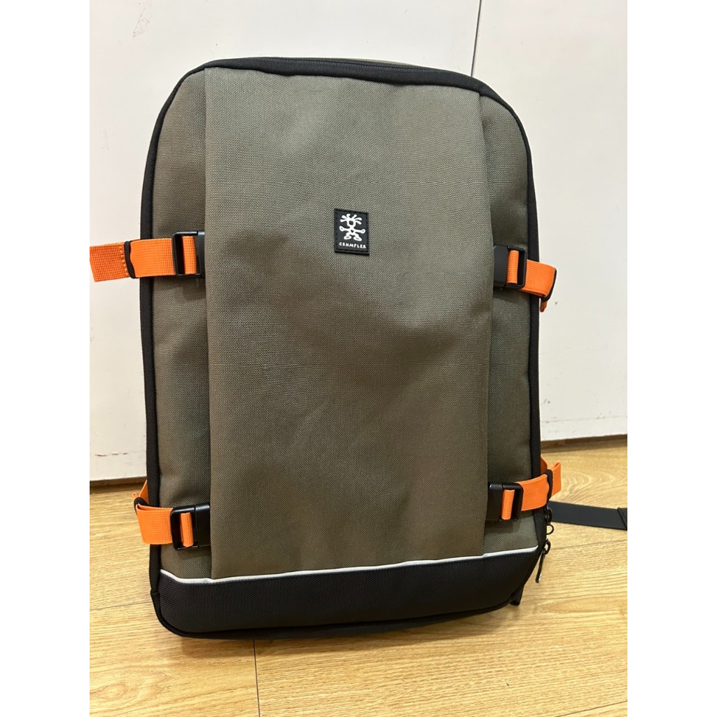 {HCM} Crumpler Proper Roady Full Photo camera backpack in orange color ...