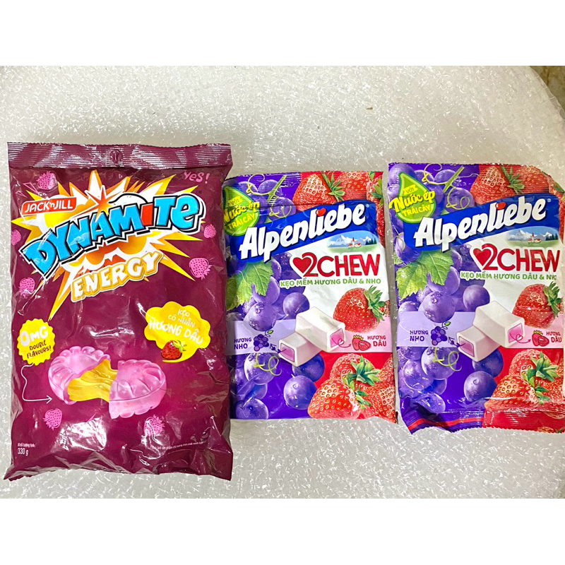 Sale of Alpenliebe candy with strawberry grape flavor, 84g package ...