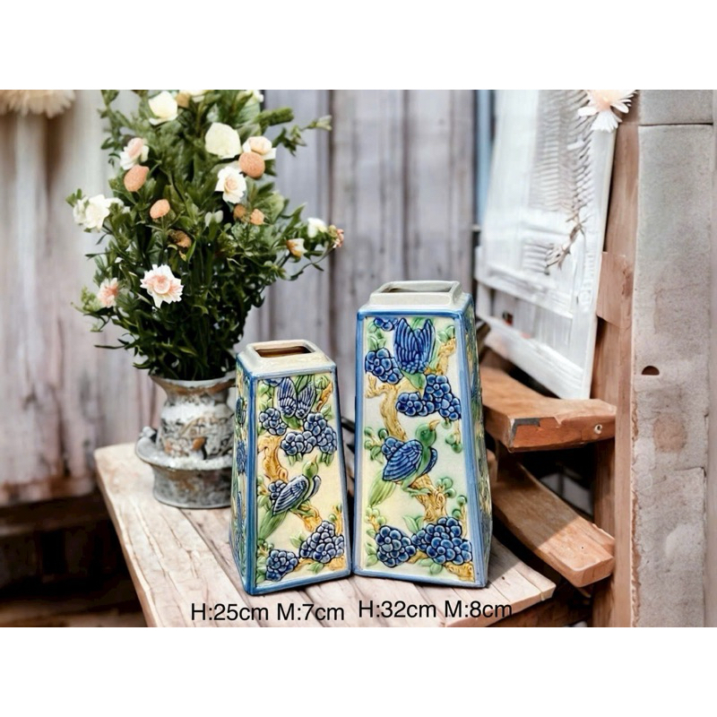 Flower vases engraved with the Four Scenes in ancient enamel, bell ...