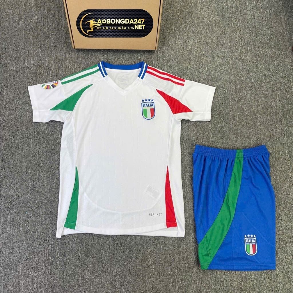 Italian away football kit 24/25, soccer kit with name and number ...