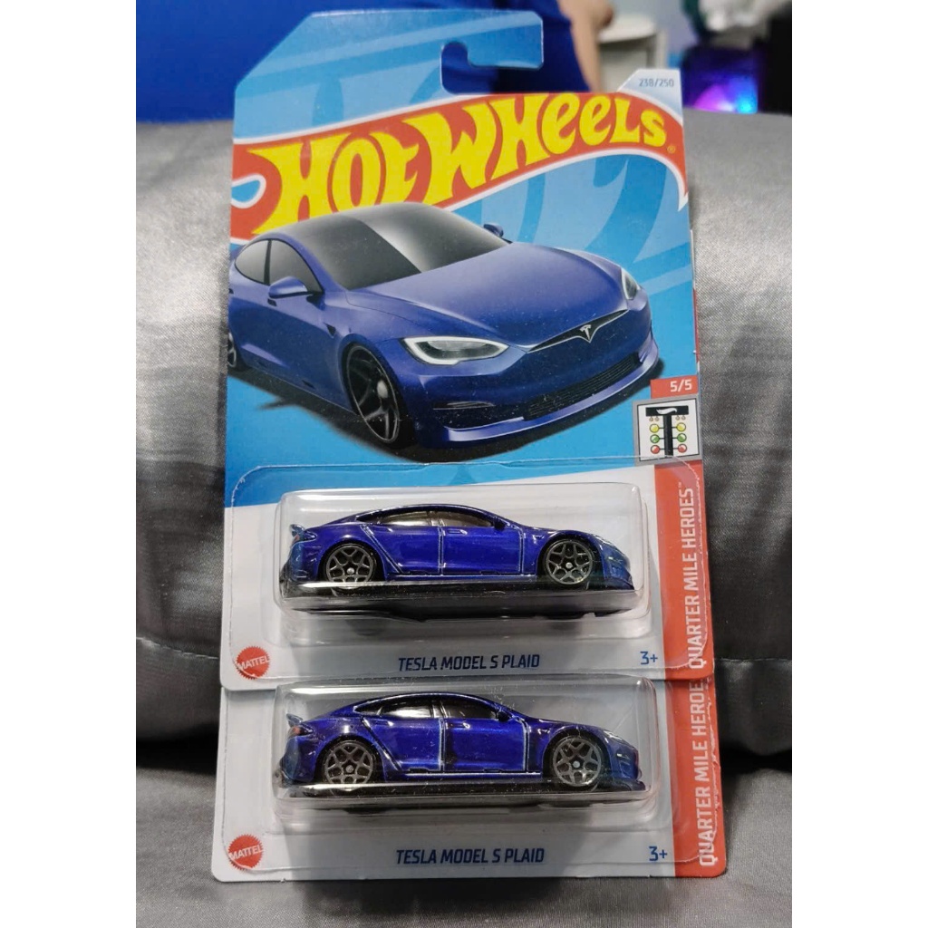 [Available - FAST] Hot Wheels TESLA MODEL S PLAID BLUE Blind Box Winter ...