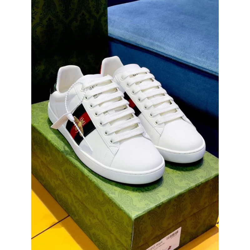 Local Ong Men's Sneaker Shoes Embroidered with Outer Cheeks Snakeskin ...