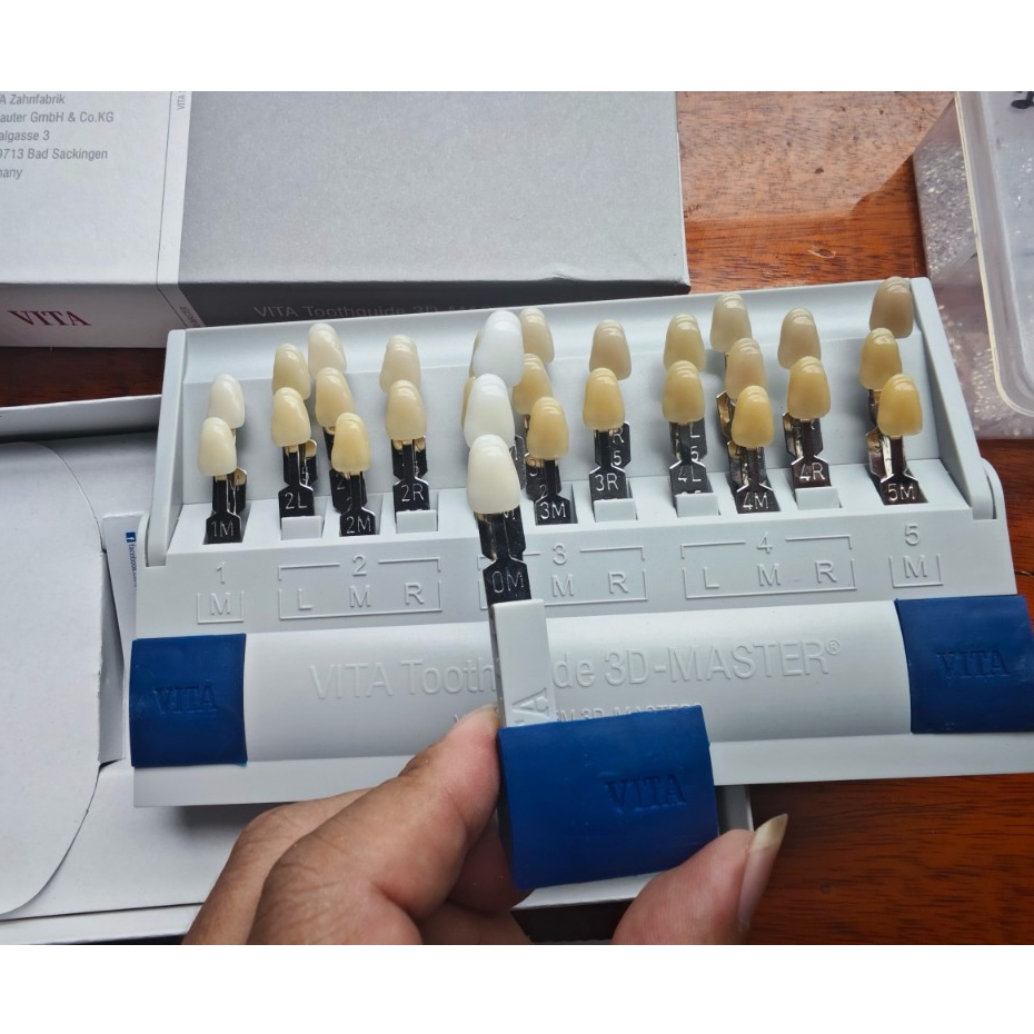 Vita 3D tooth color comparison chart/ includes 29 colors for dental use ...