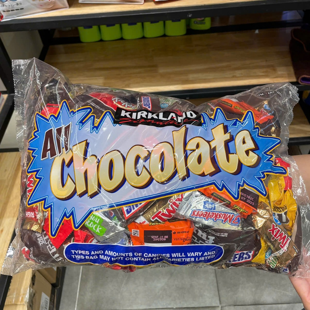 [Imported to the US] Kirkland Signature Bag Mixed Chocolate Candy 150 ...