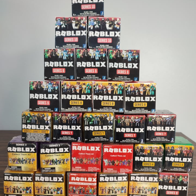 Genuine Roblox Toy Box, With Code (1 Box) | Shopee Singapore