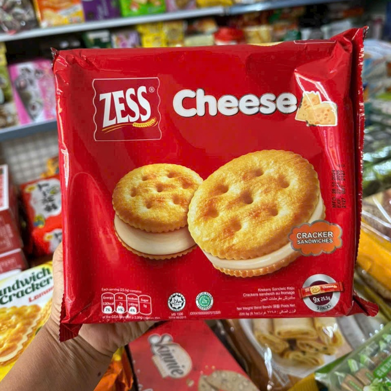 Malaysian Zess Cookies with Peanut Cream/Chocolate Cream/Cheese Cream ...