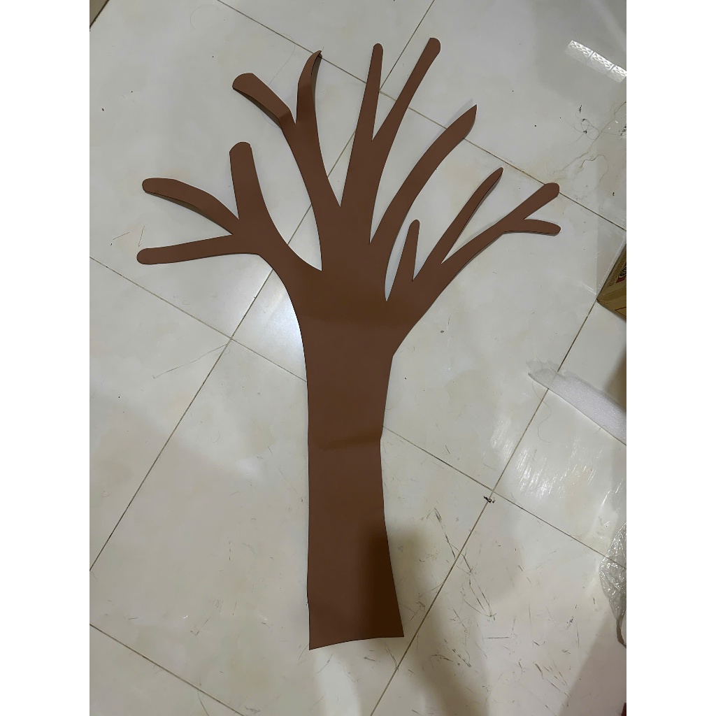 Foam tree trunks decorate preschools and classrooms | Shopee Singapore