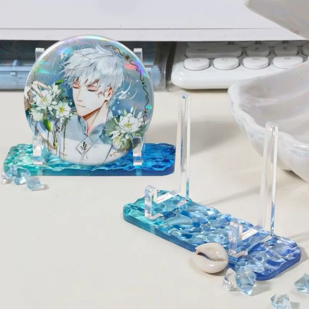 Mica rack with ombre water wave base to display badges, photo cards ...