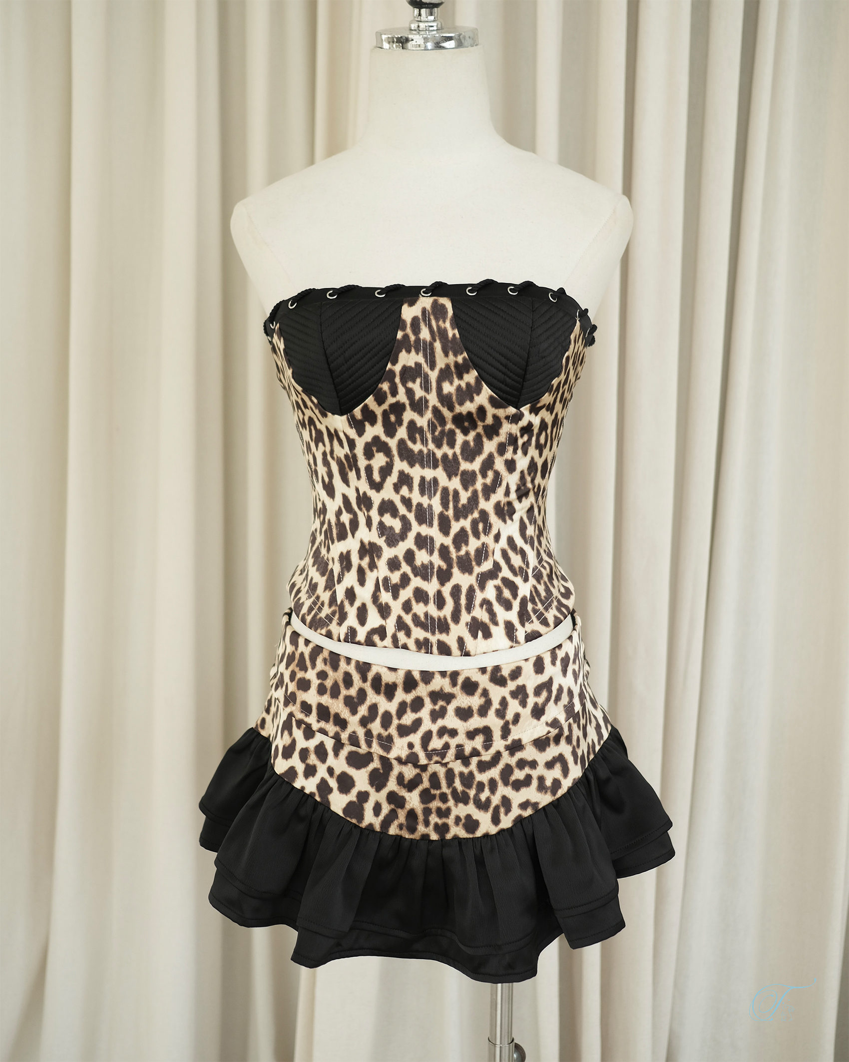 BEO SET corset top and ruffle skirt set - Tipblu | Shopee Singapore