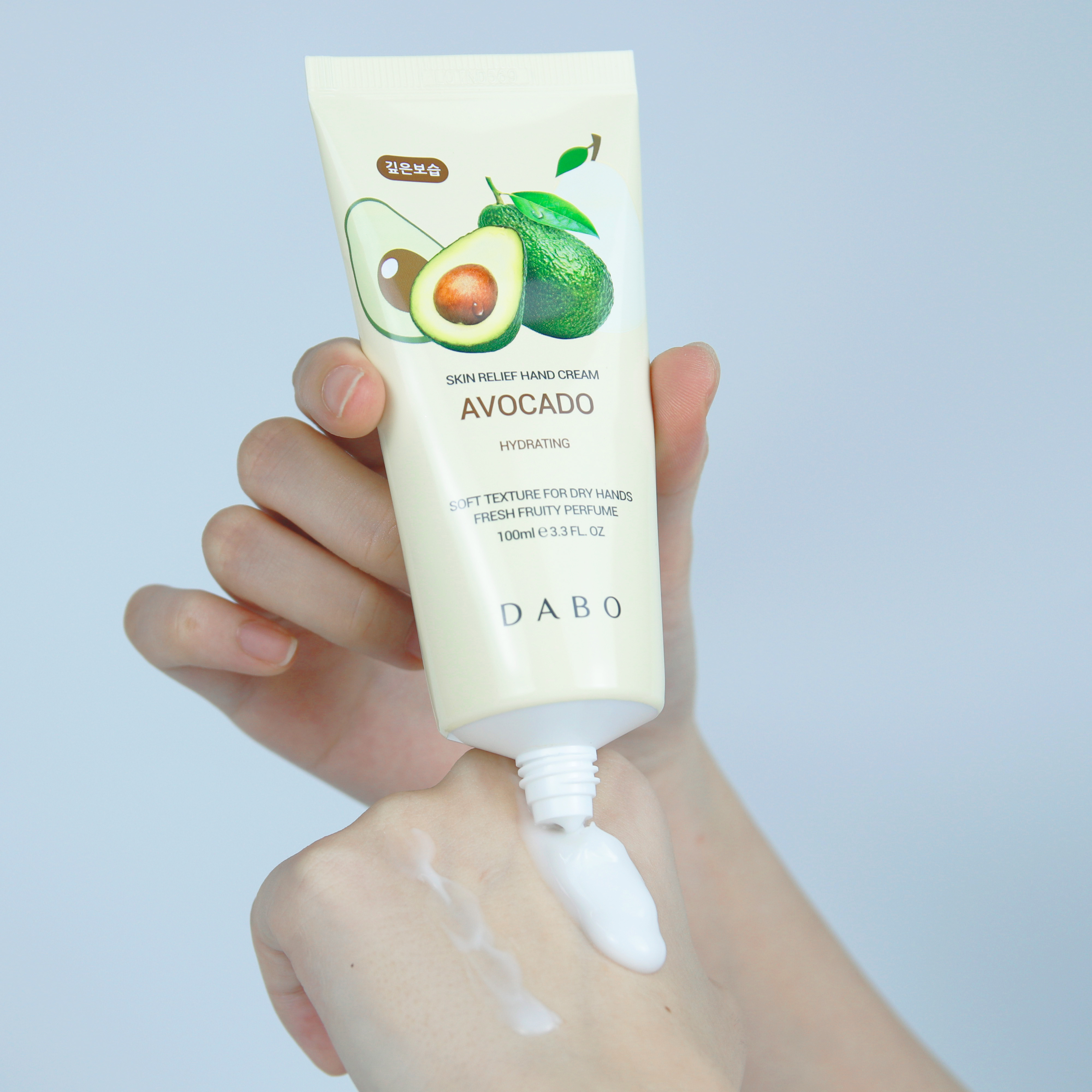 DABO Avocado skin relief hand cream moisturizes and restores damaged ...